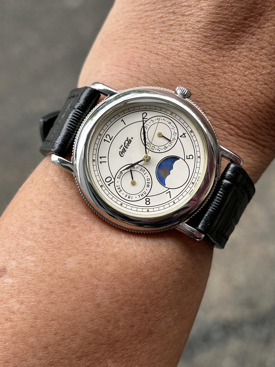 Seiko Coca Cola Moon Phase Quartz Watch VX3H-6C20, made in Japan ...