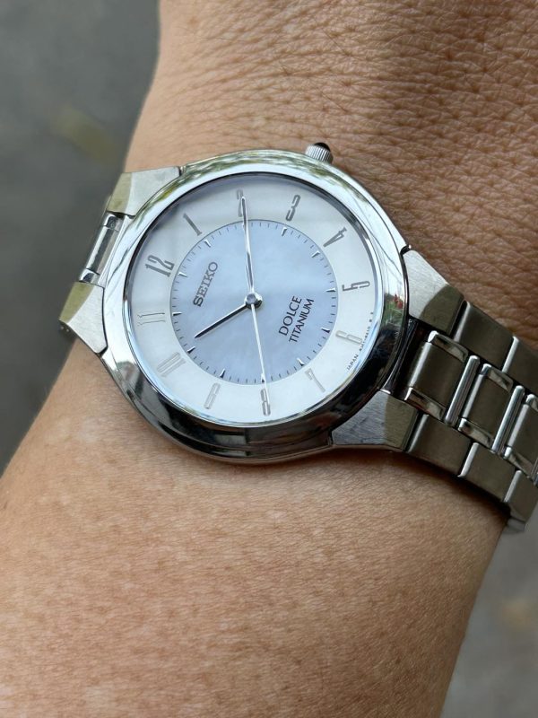 SEIKO Dolce Quartz Watch 8J41-6180/ case no.080052 , made in Japan. – Long's Fine Watches