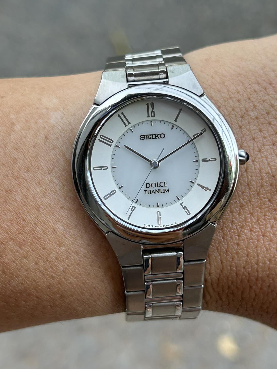 SEIKO Dolce Quartz Watch 8J41-6180/ case no.080052 , made in Japan. – Long's Fine Watches