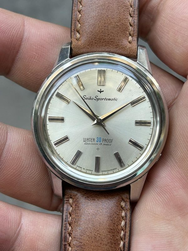 Seiko Sportsmatic Diashock 17 Jewels water 30 Proof automatic, made in ...