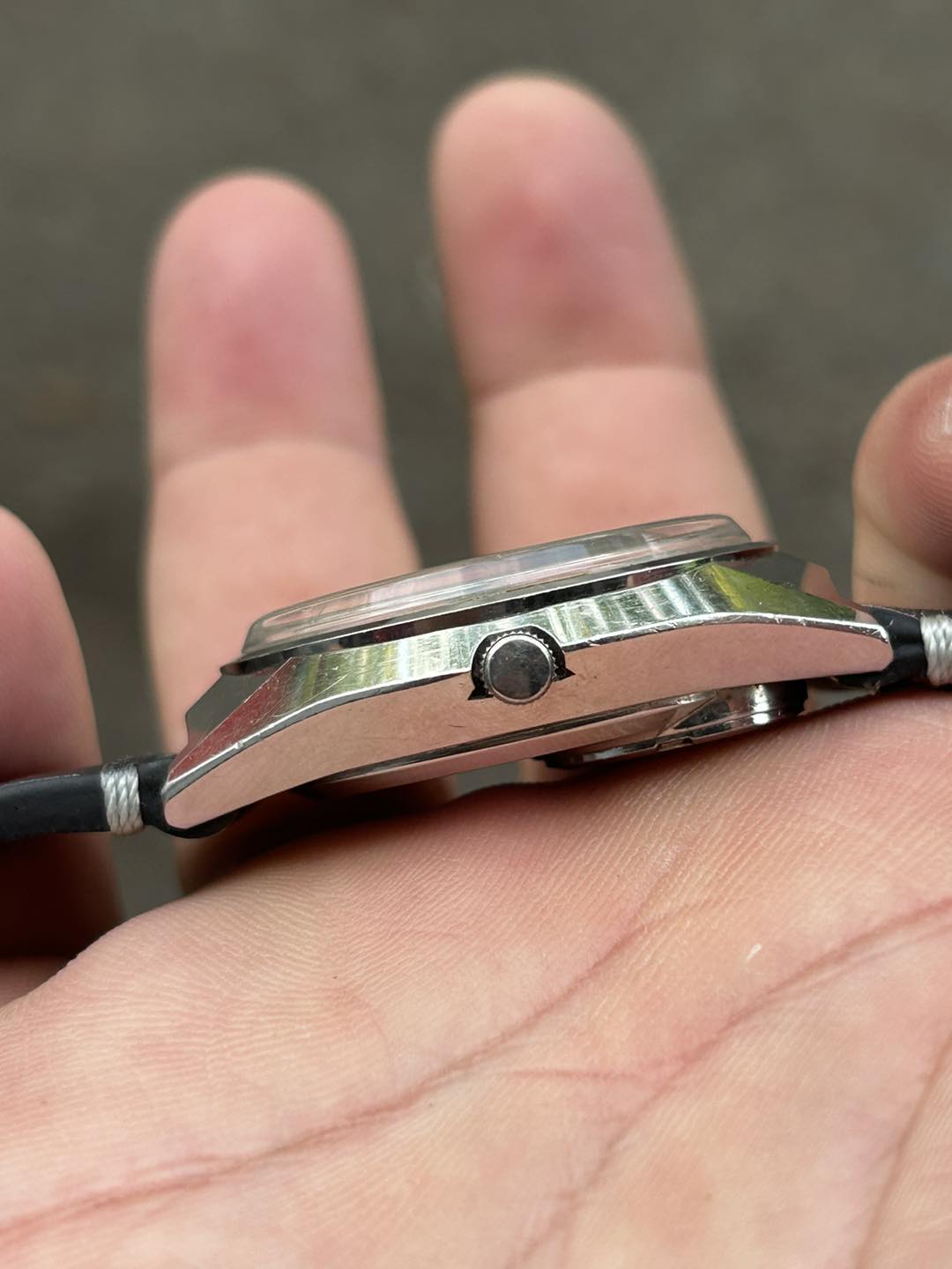 Seiko Quartz watch 3802-7010 / case no.320817, made in Japan. – Long's ...