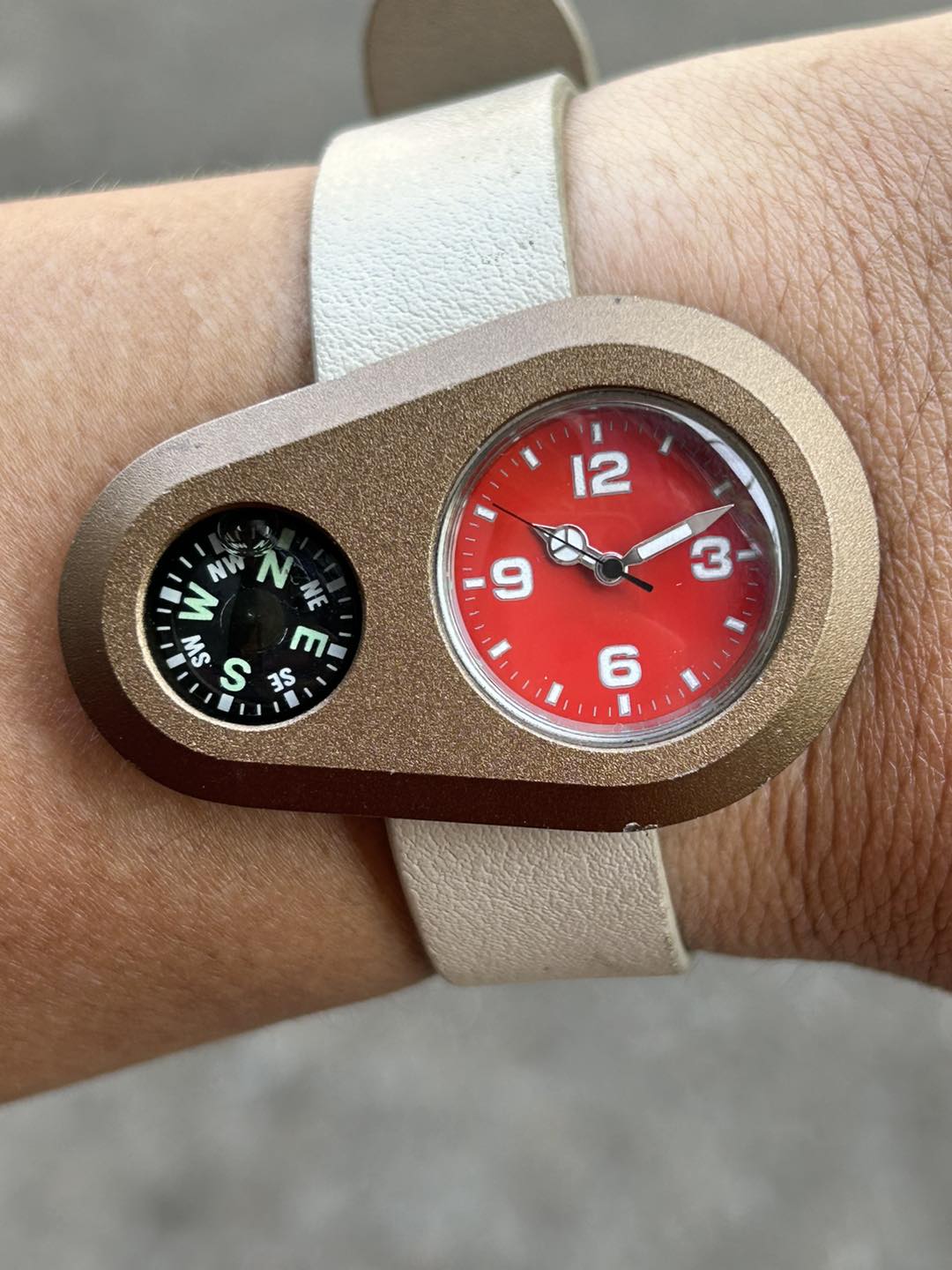 Paper-Weight Quartz watch stainless Steel back , made in Japan. – Long ...