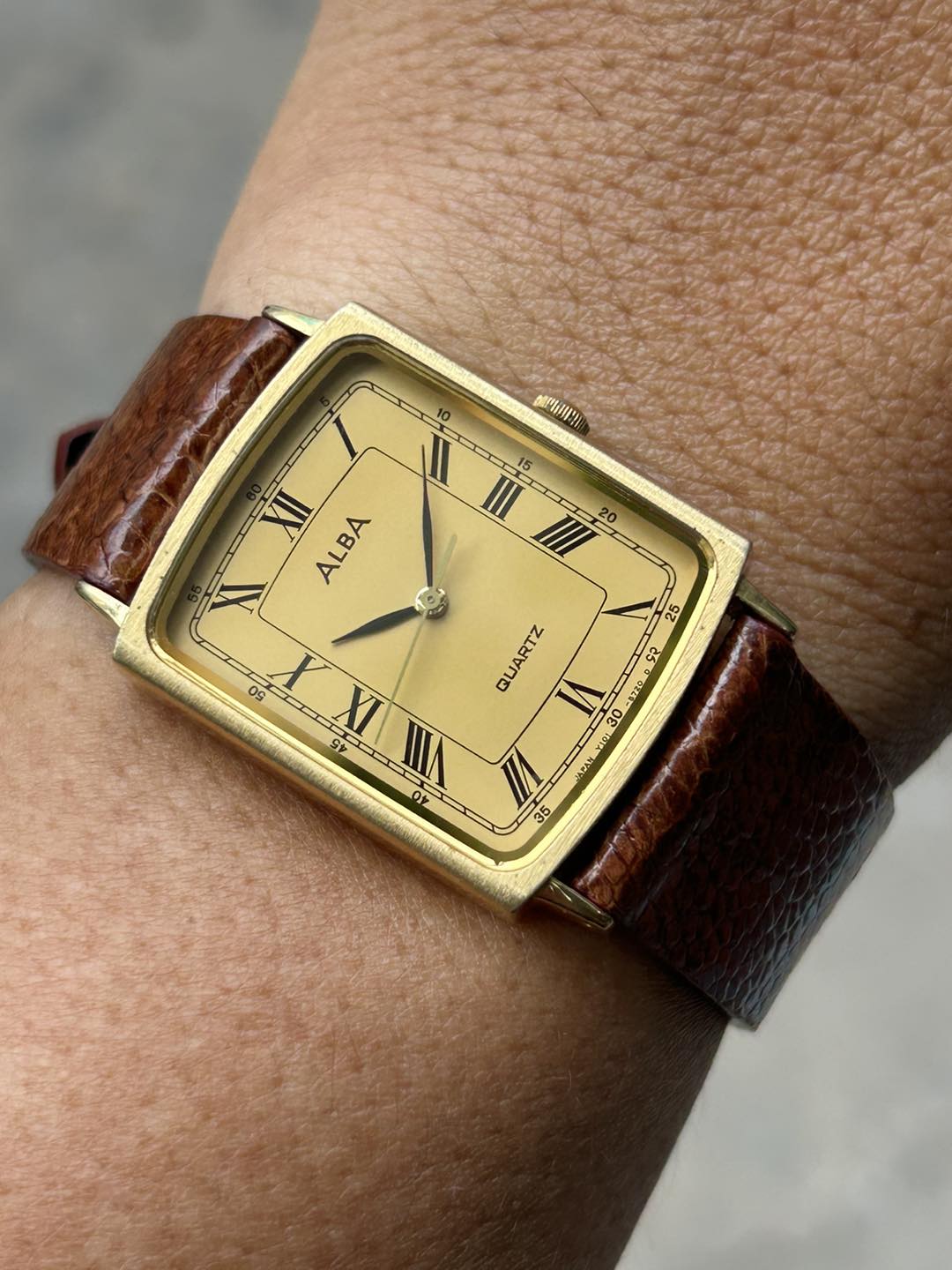 SEIKO ALBA Tank antique Quartz watch Y101-5470 / case no.491353, made ...