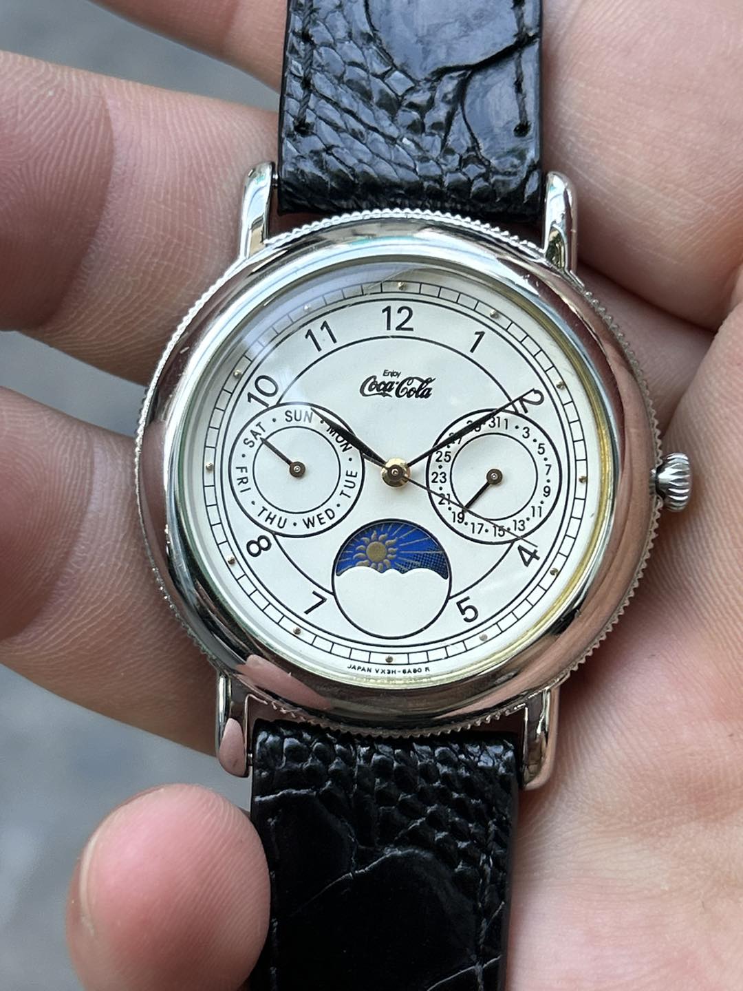 Seiko Coca Cola Moon Phase Quartz Watch VX3H-6A80, made in Japan ...