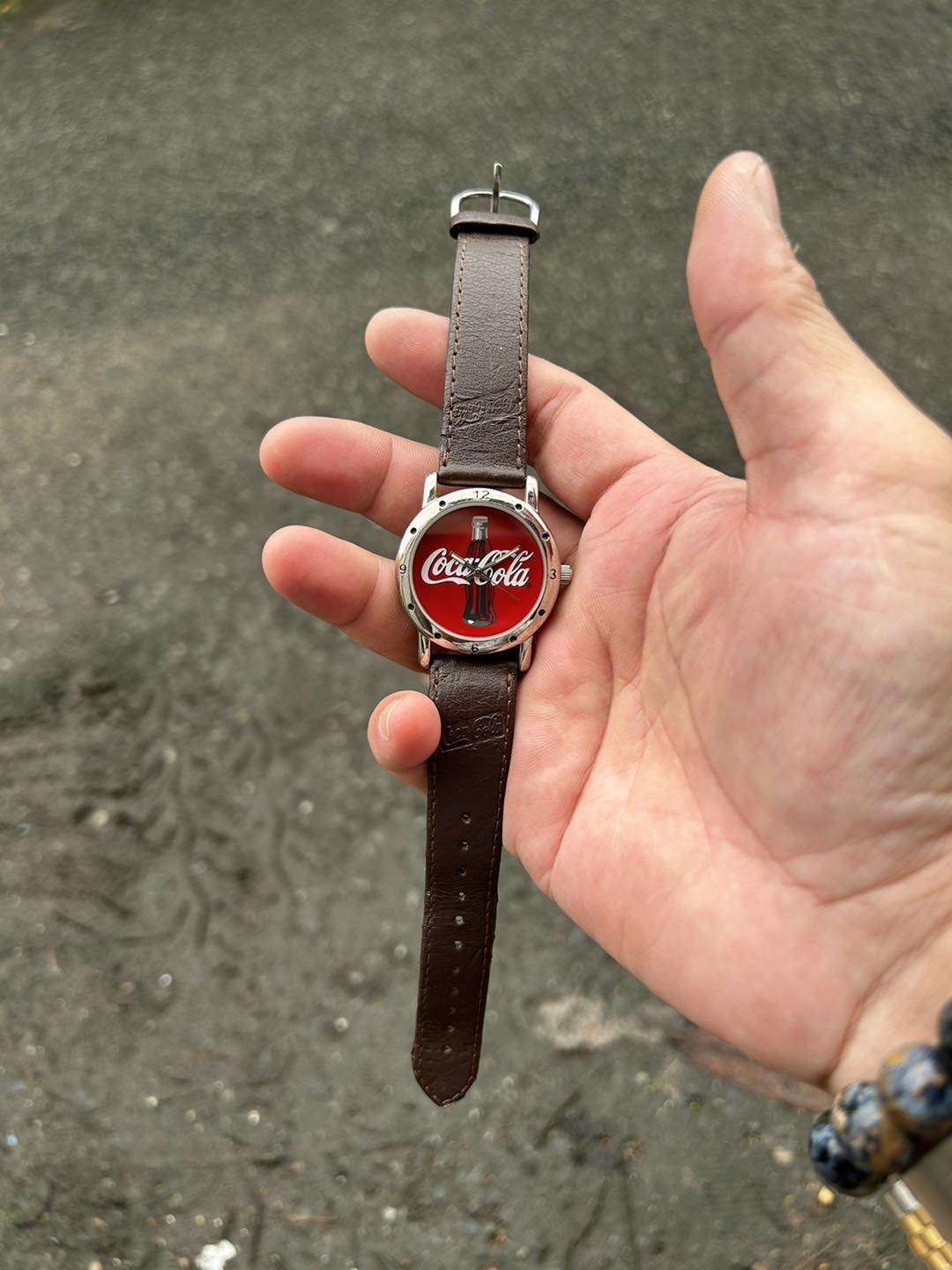 Coca Cola Quartz Watch F17318-11F stainless steel back , made in Japan ...