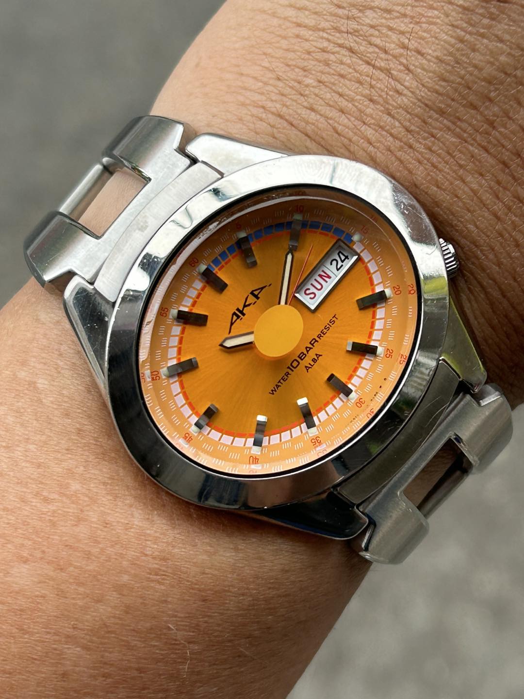 Men’s vintage Seiko AKA Alba Disney Quartz watch V743-5A10 / case no ...