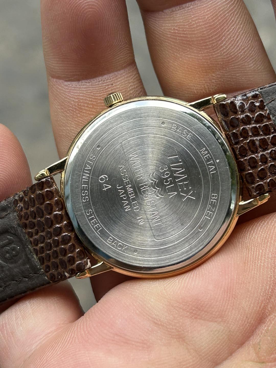 Timex 395 LA quartz watch , base metal bezel , Stainless Steel back ...