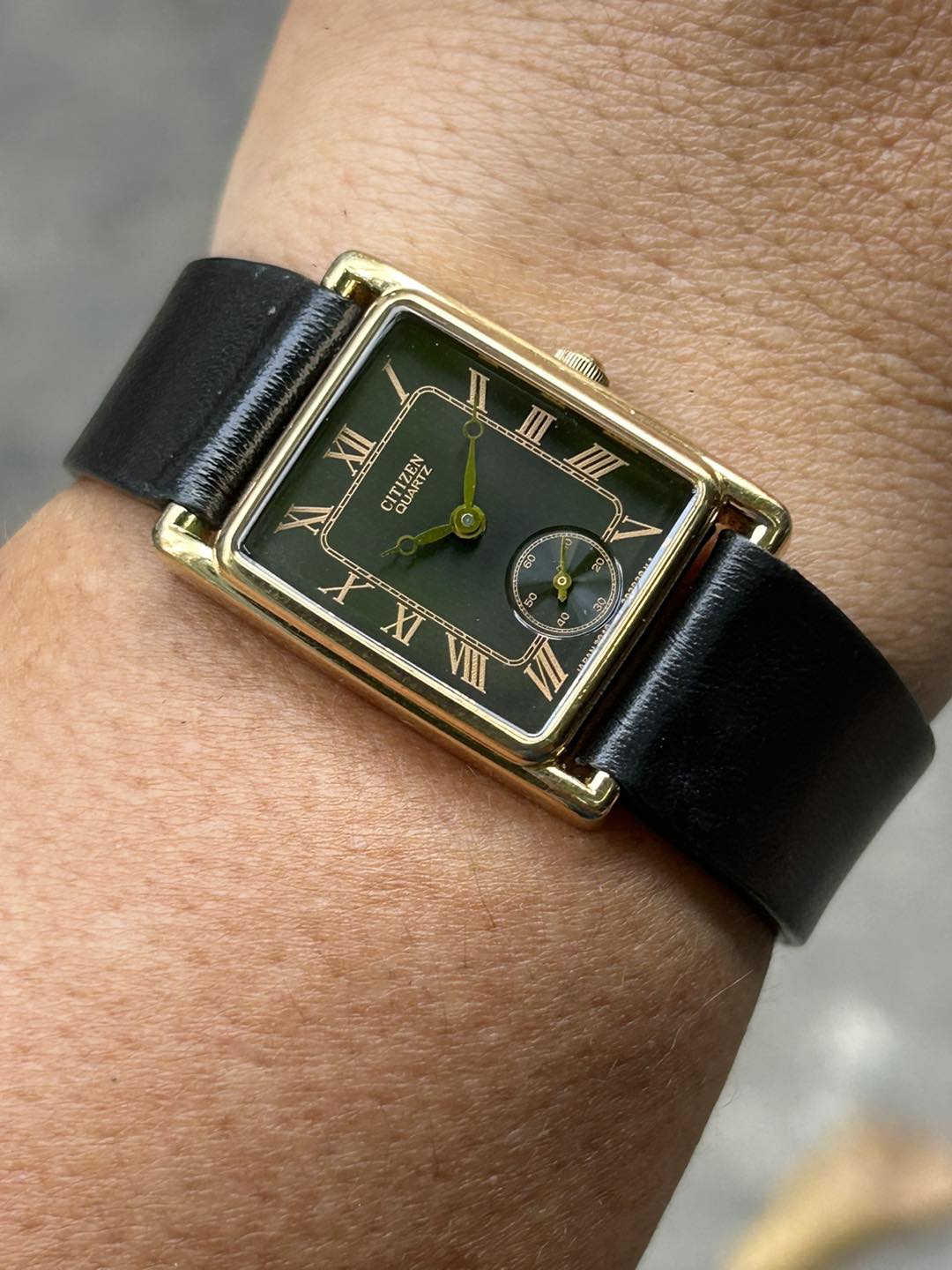 Citizen tank Quartz Mens Watch 2040-202457 Y/ case no.3020387 , made in ...