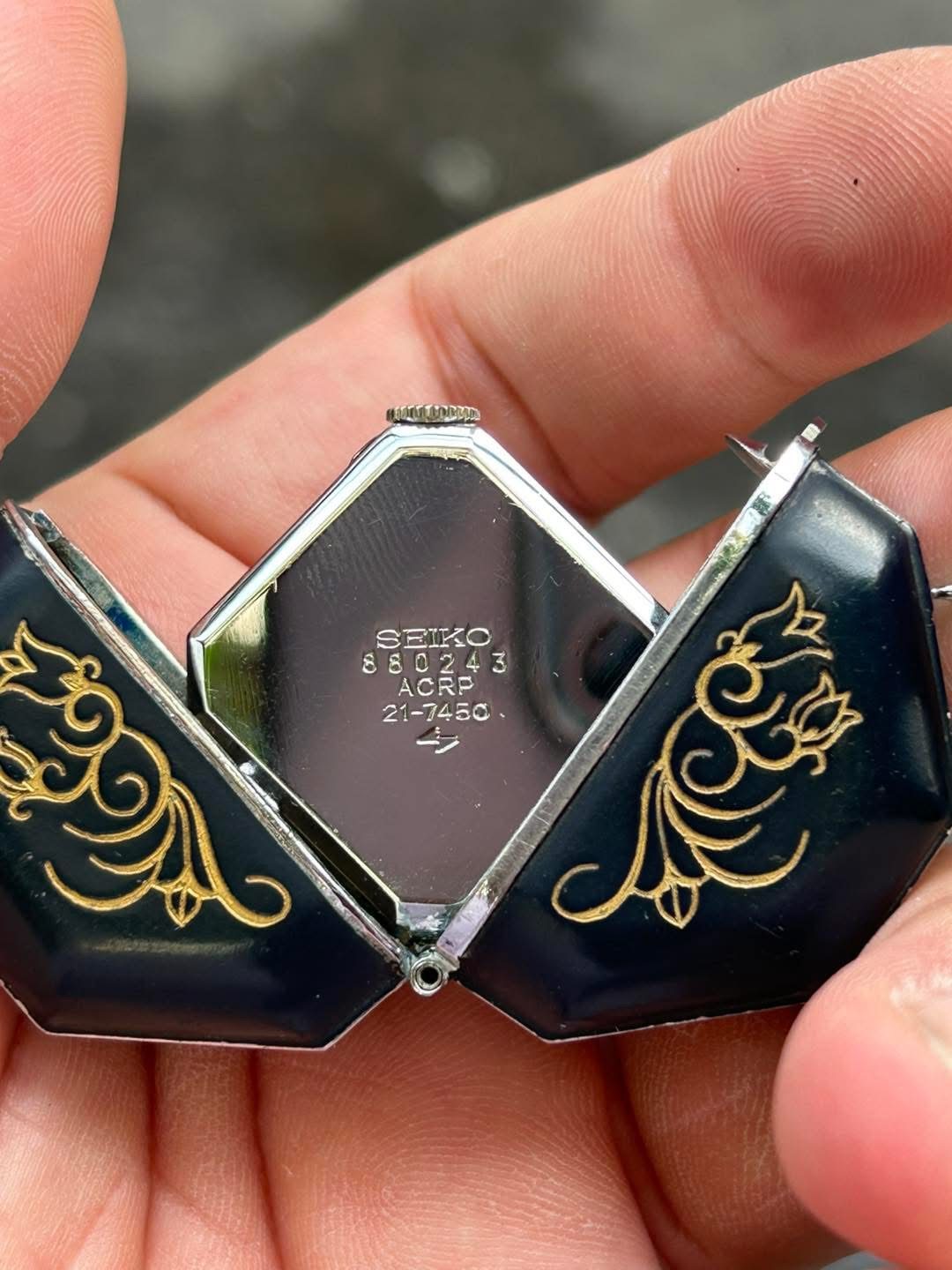 11/1978’s Vintage Seiko 21-7450 URUSHI painting case Kimono corset watch/ case no.880243, made ...