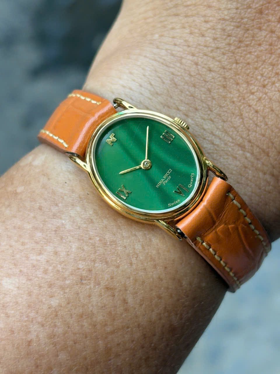 Nina Ricci Paris QUARTZ Watch / case no.0548290 , Swiss made. – Long's ...