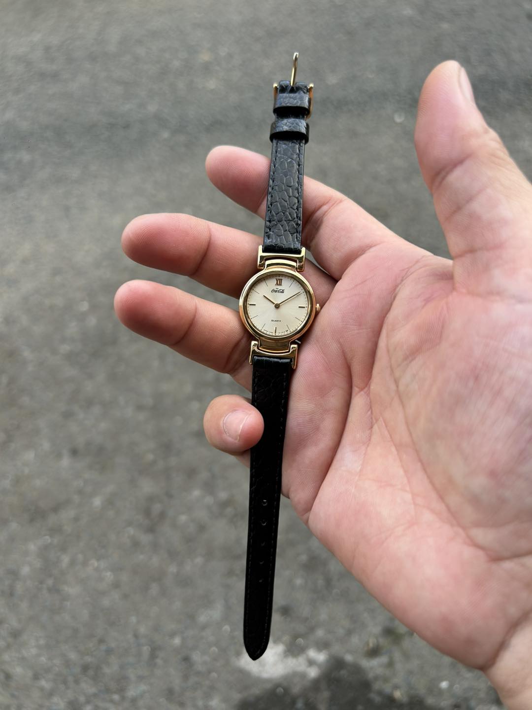 Seiko Coca Cola lady Quartz Watch VX50-6170 , made in Japan. – Long's ...