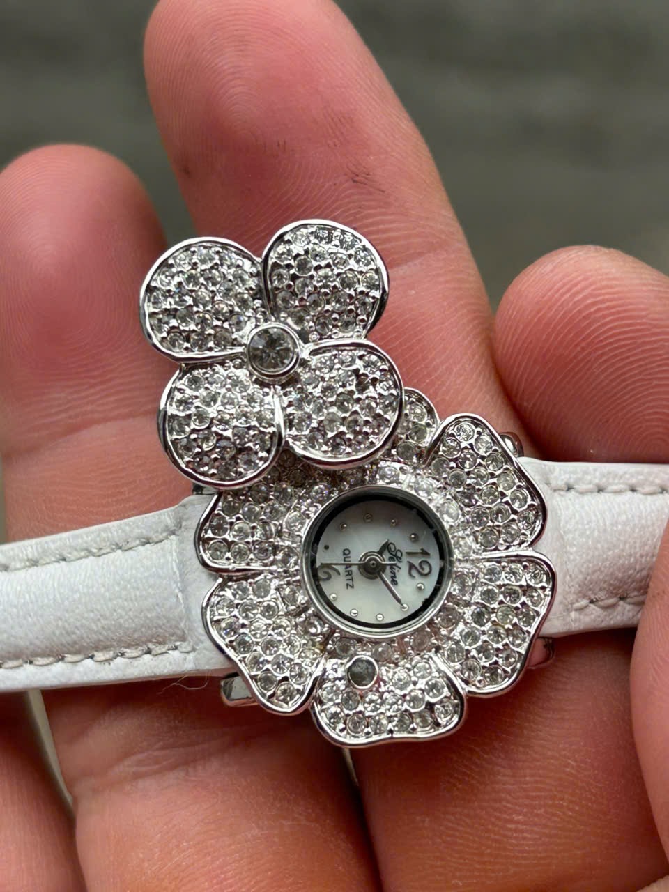 Seline lady quartz watch RHODIUM PLATED stainless steel back, made in ...