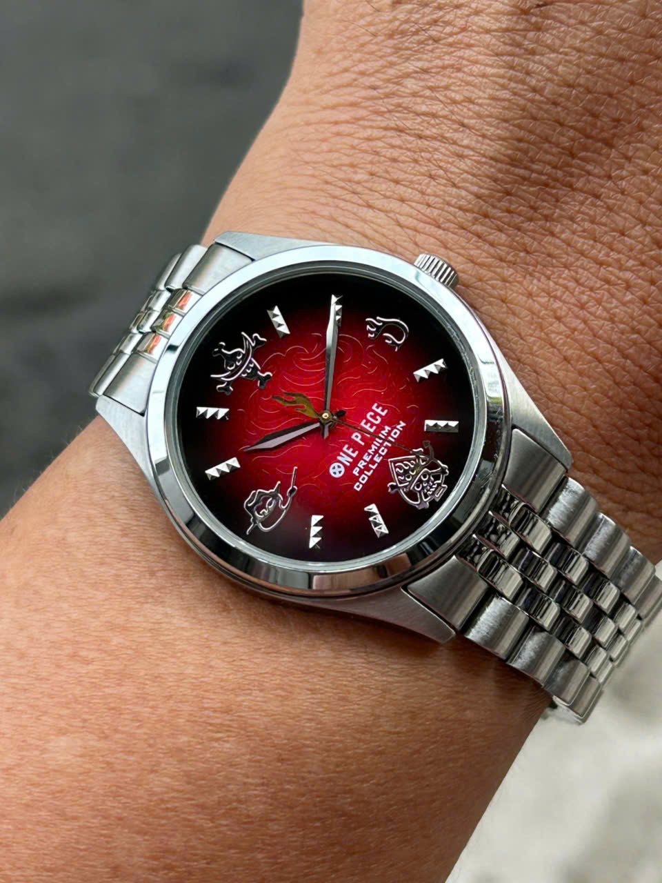 One Piece Premium Collection Quartz Vintage watch stainless Steel V501 ...