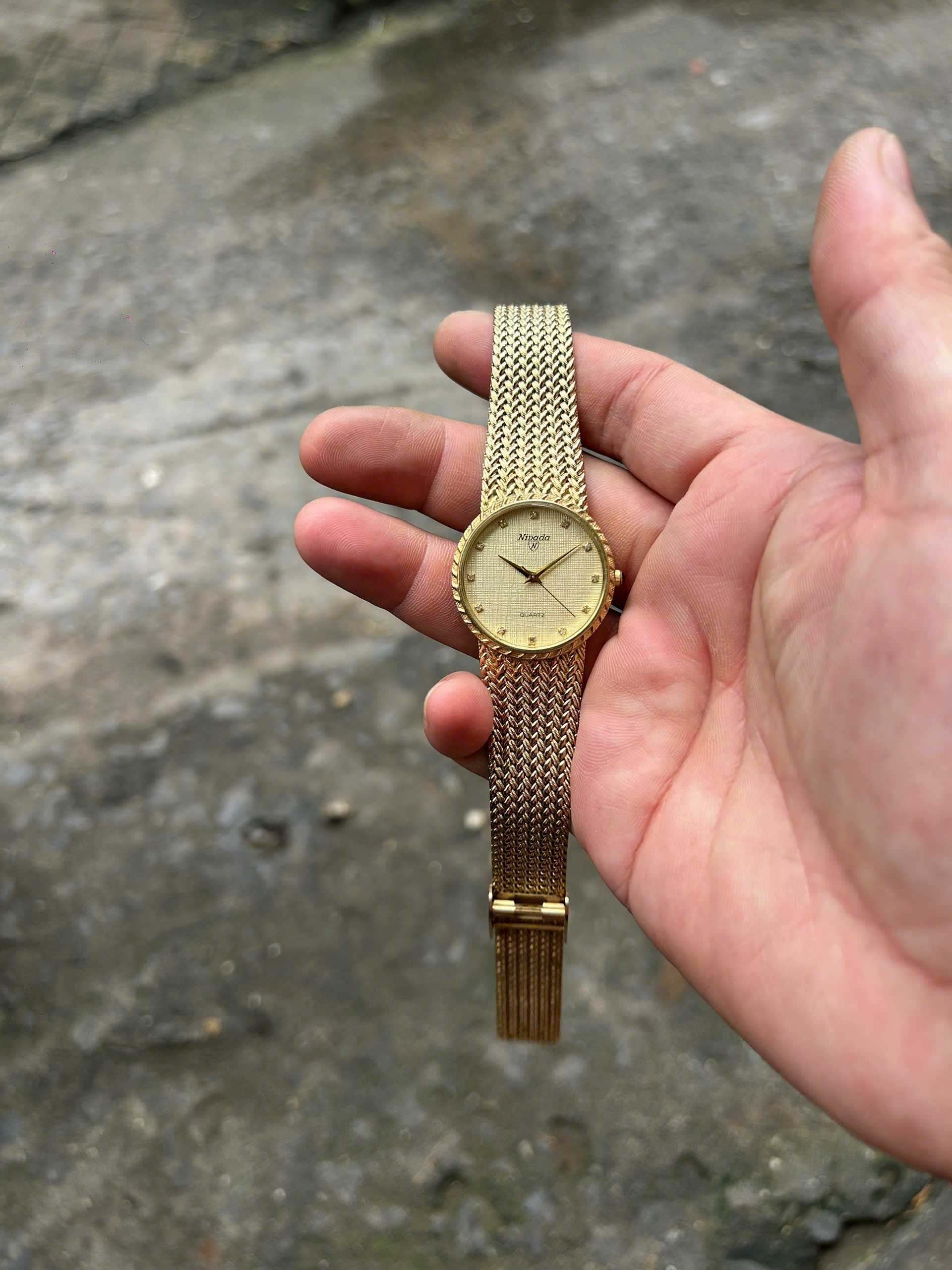 NIVADA PREMIUM QUARTZ WATCH N-28306 SP STAINLESS STEEL BACK , Grenchen ...