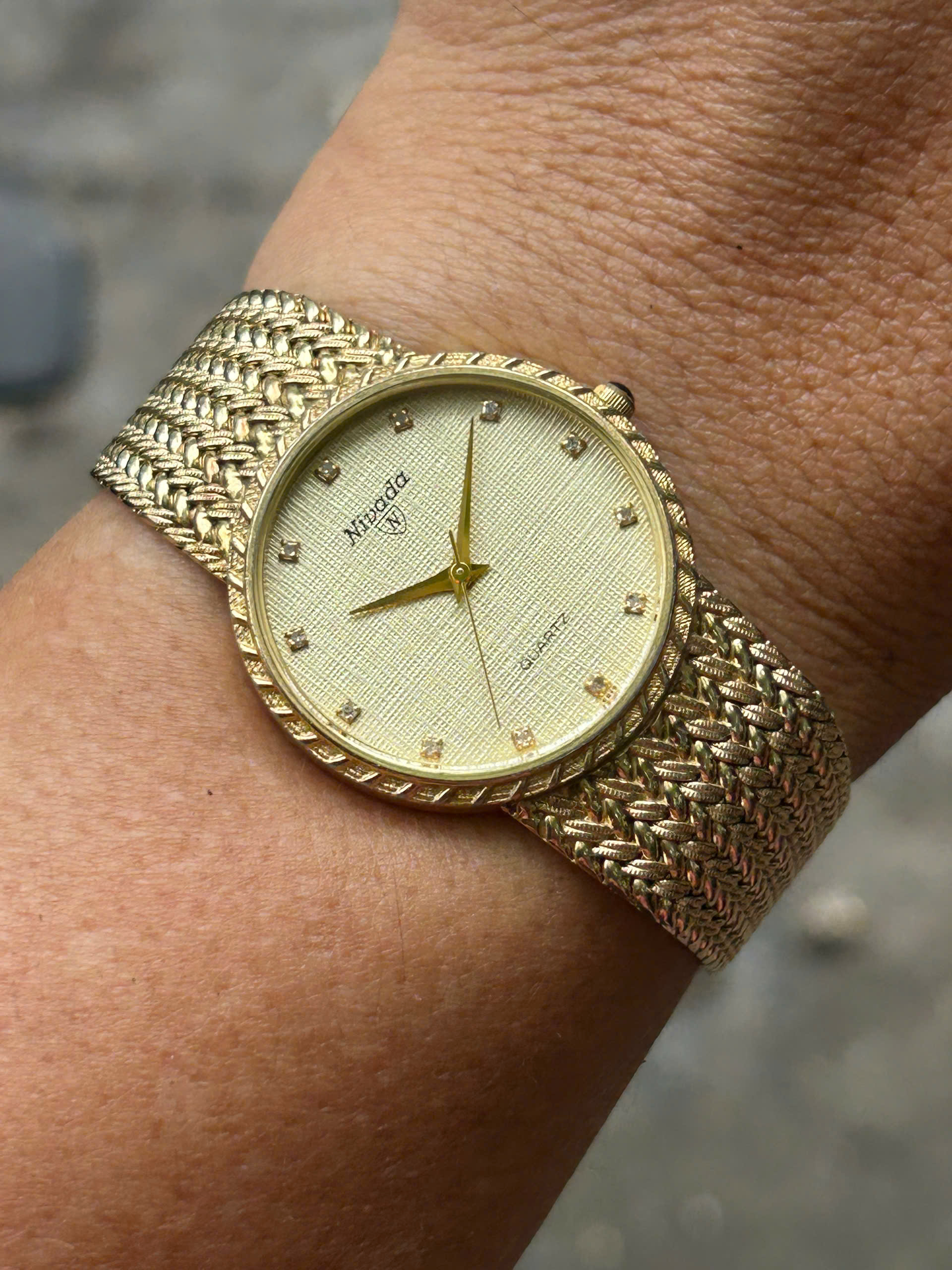 NIVADA PREMIUM QUARTZ WATCH N-28306 SP STAINLESS STEEL BACK , Grenchen ...