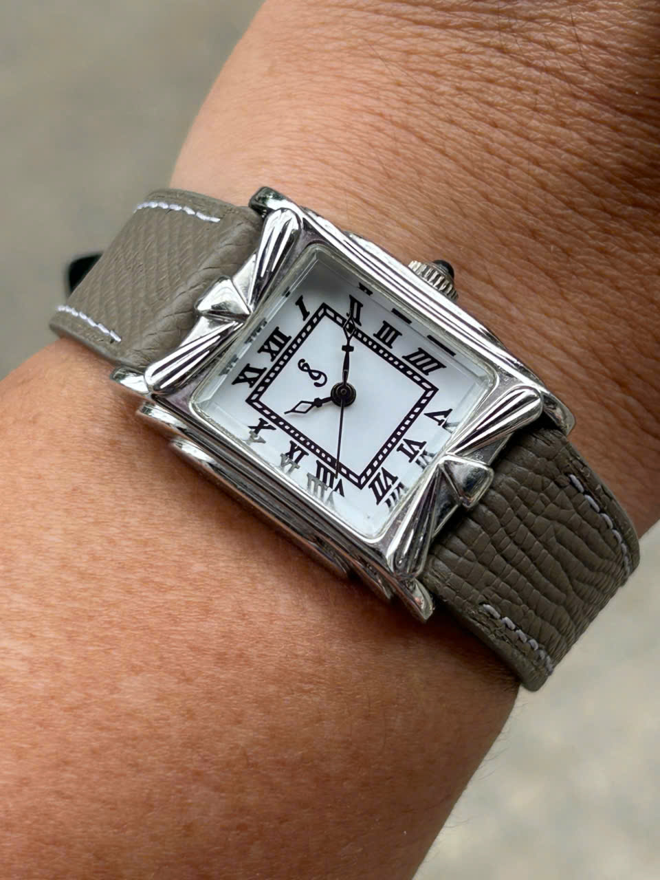 Simon Sassoon quartz watch, made in Japan. – Long's Fine Watches