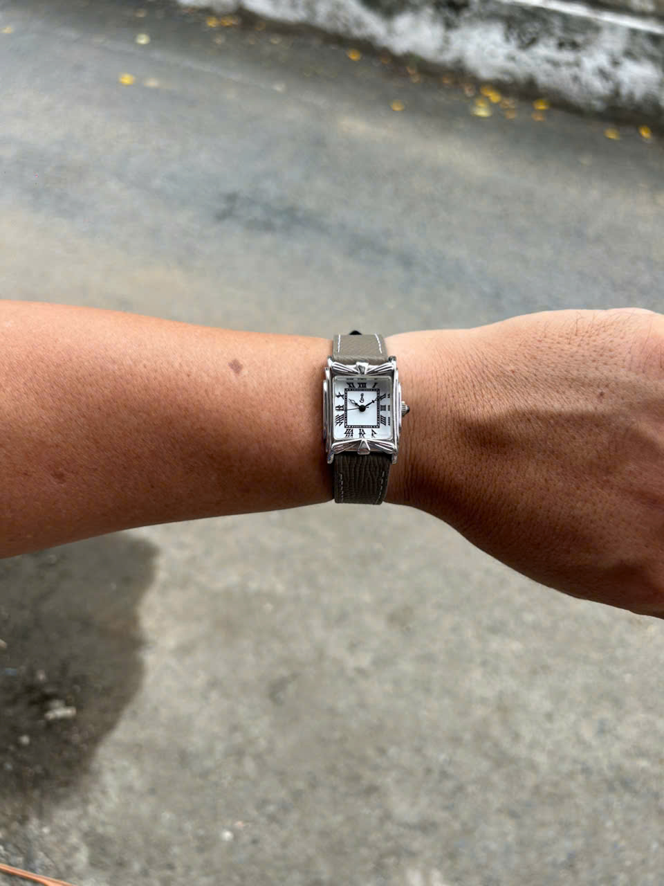Simon Sassoon quartz watch, made in Japan. – Long's Fine Watches