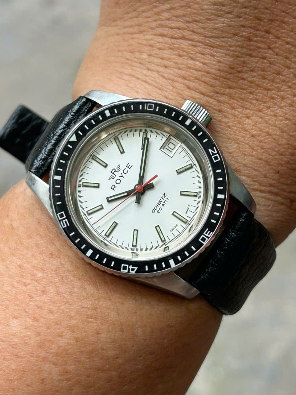 Vintage Royce Diver quartz watch 32.768, Swiss made. – Long's Fine Watches