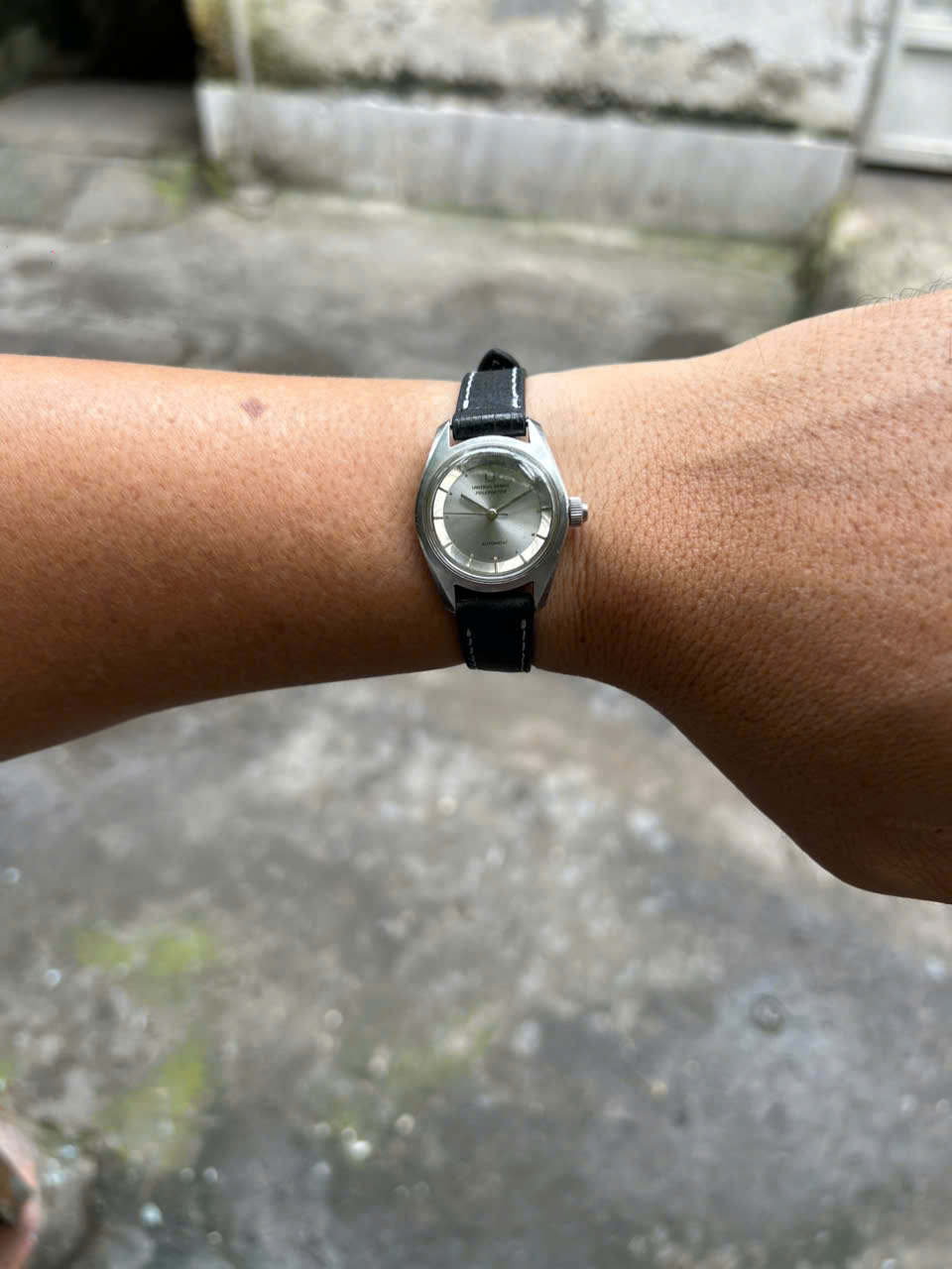 Vintage Universal Geneve Polerouter lady automatic watch, Swiss made ...