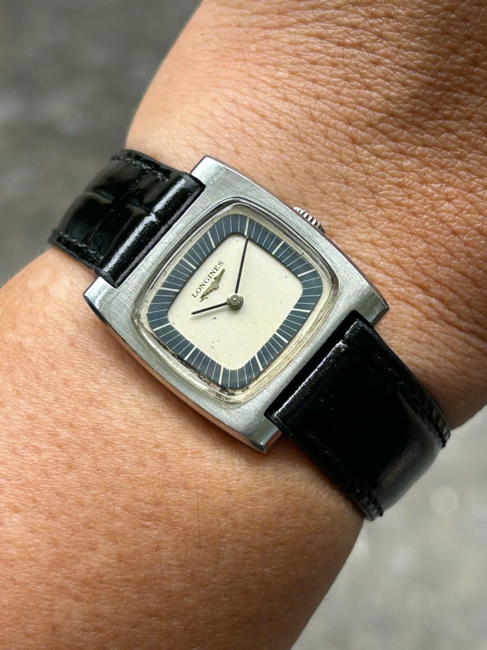 Longines ladies manual winding lady watch, case no.15949382, Swiss made ...