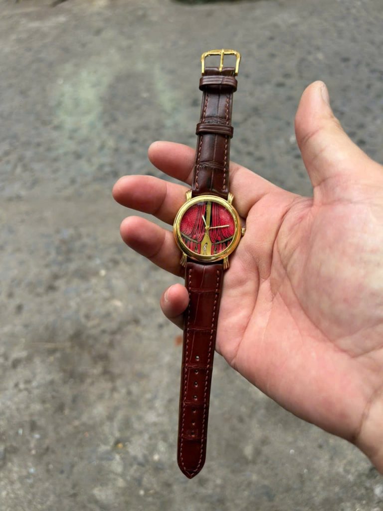 Vincent Calabrese Commedia – Mona Lisa quartz watch, Swiss made – Long ...